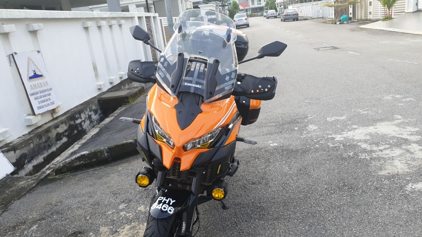 Yellow Beam of Light Part 3 - page 58 - Mods and Appearance - Versys ...