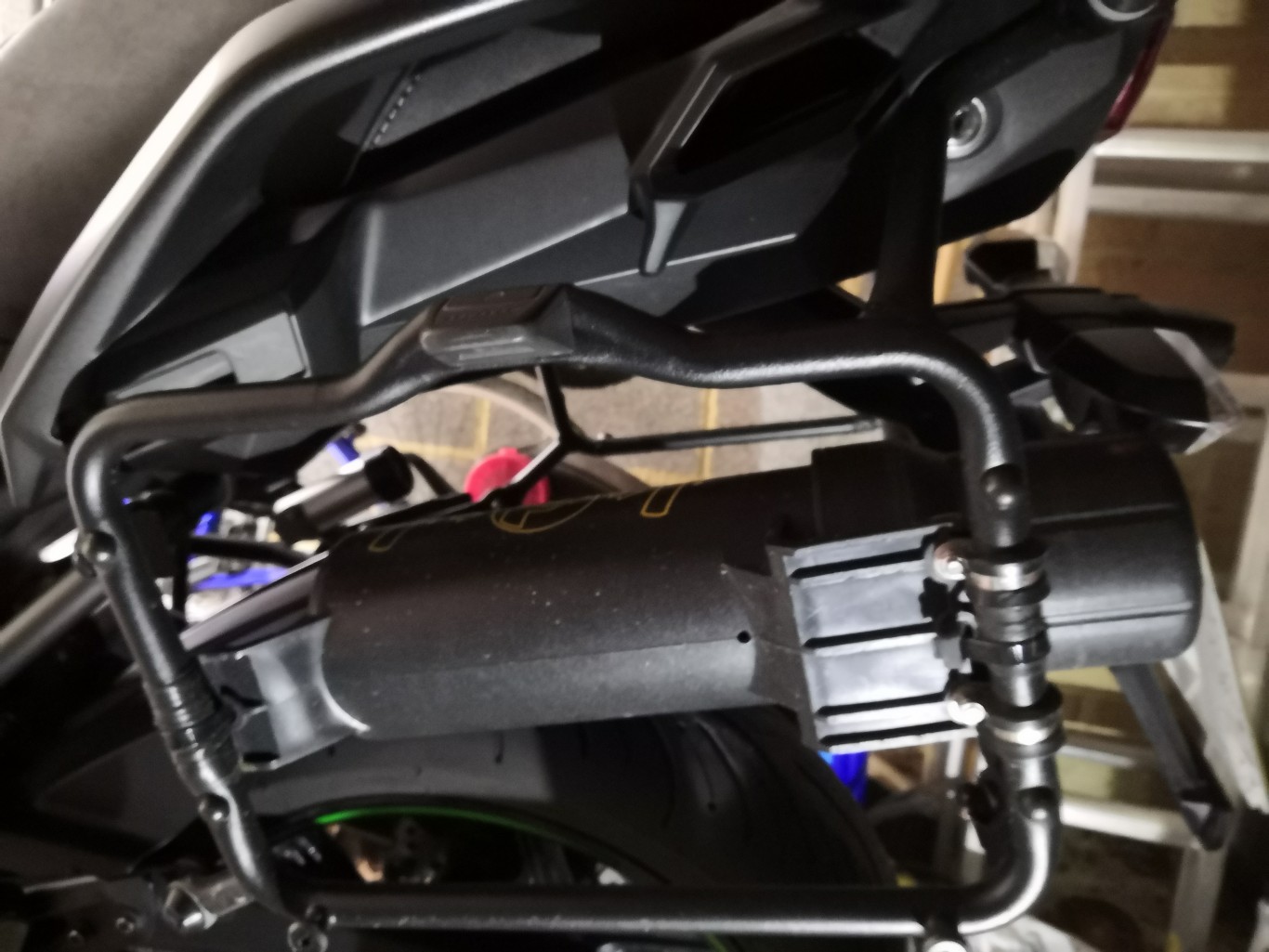 Any Suggestions on a Tool Box, Tube or Roll for the Versys 1000 - Mods ...